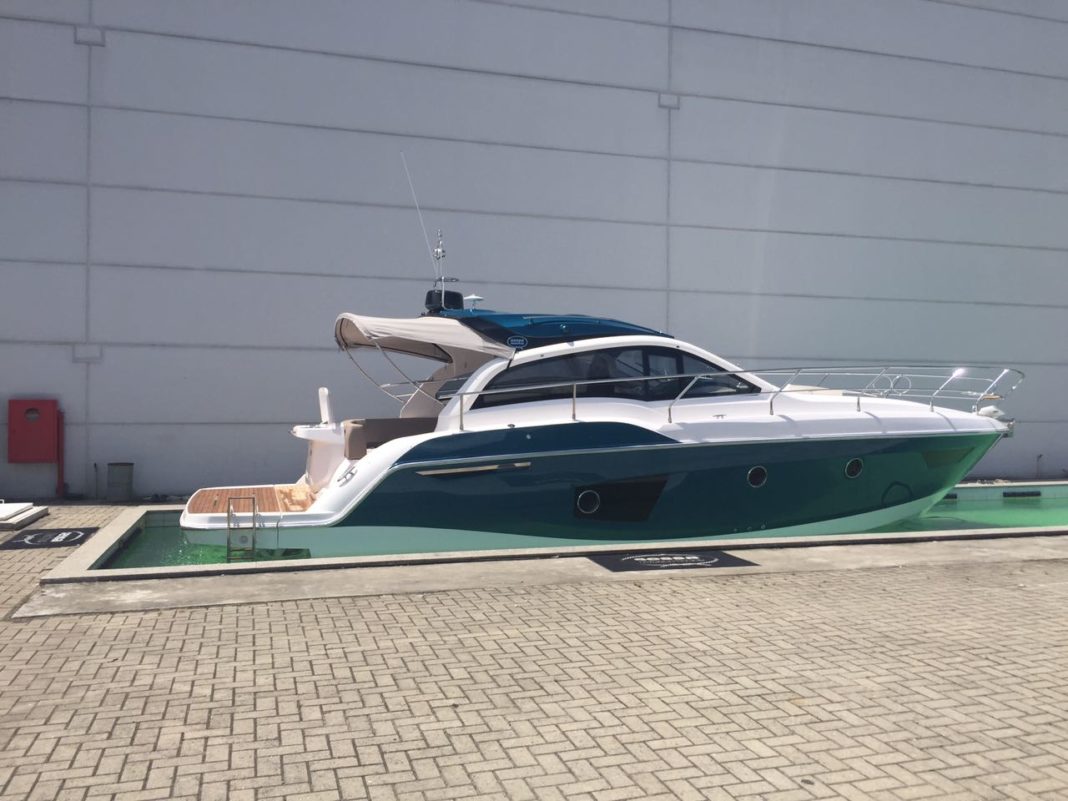 Sessa C40 ganha cor especial a pedido de cliente