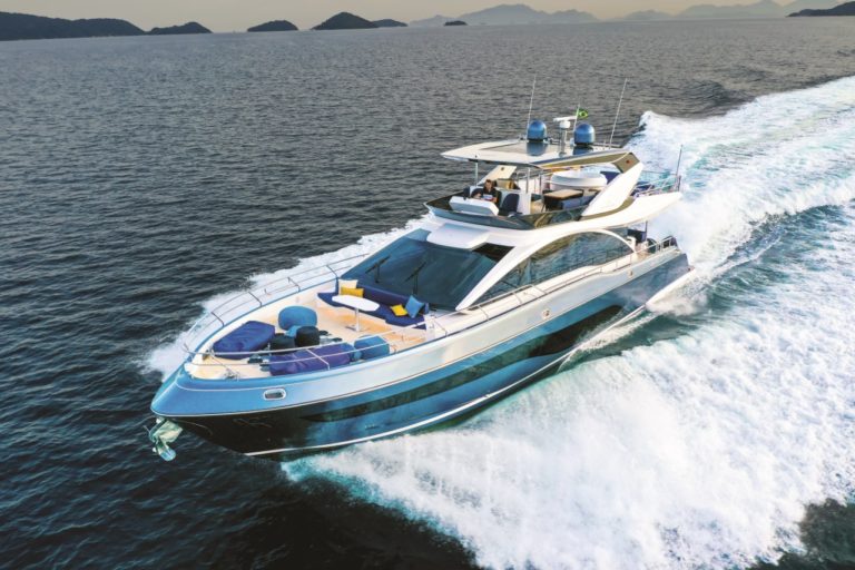 Teste Intermarine 24M: tecnologia, conforto, design e navegação