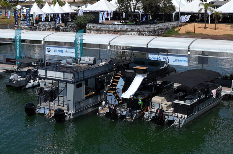 Especialista em pontoons, VCat leva 4 modelos a Brasília