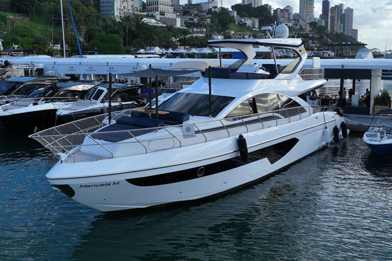 Intermarine estreia no Salvador Boat Show com 2 grandes lanchas
