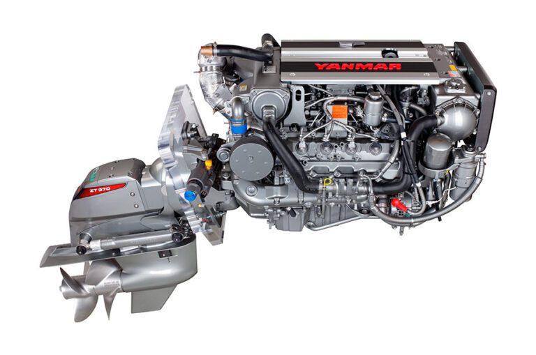 Teste Motor Yanmar a Diesel de 370 hp: potente V8 centro-rabeta