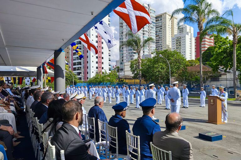 Novo comando no 8º Distrito Naval da Marinha do Brasil