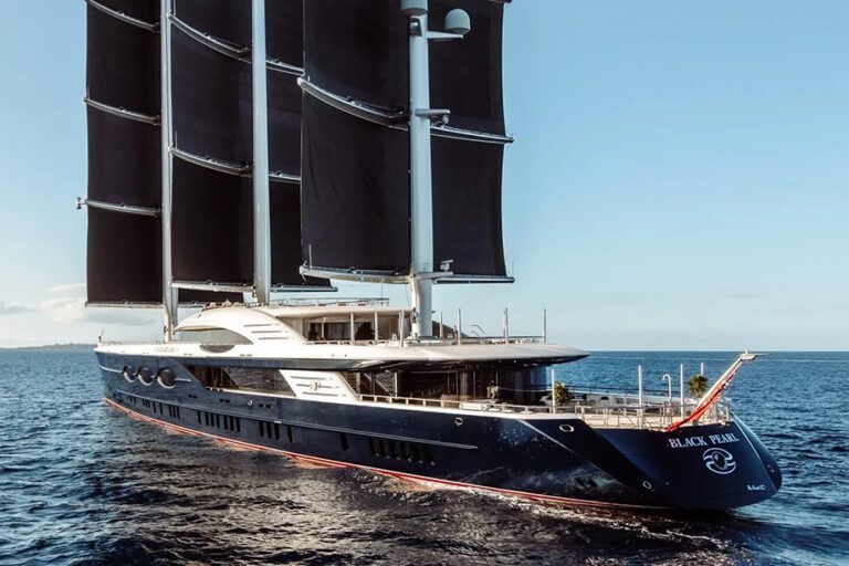 Black Pearl entra para charter a partir de R$ 5,2 milhões semanais